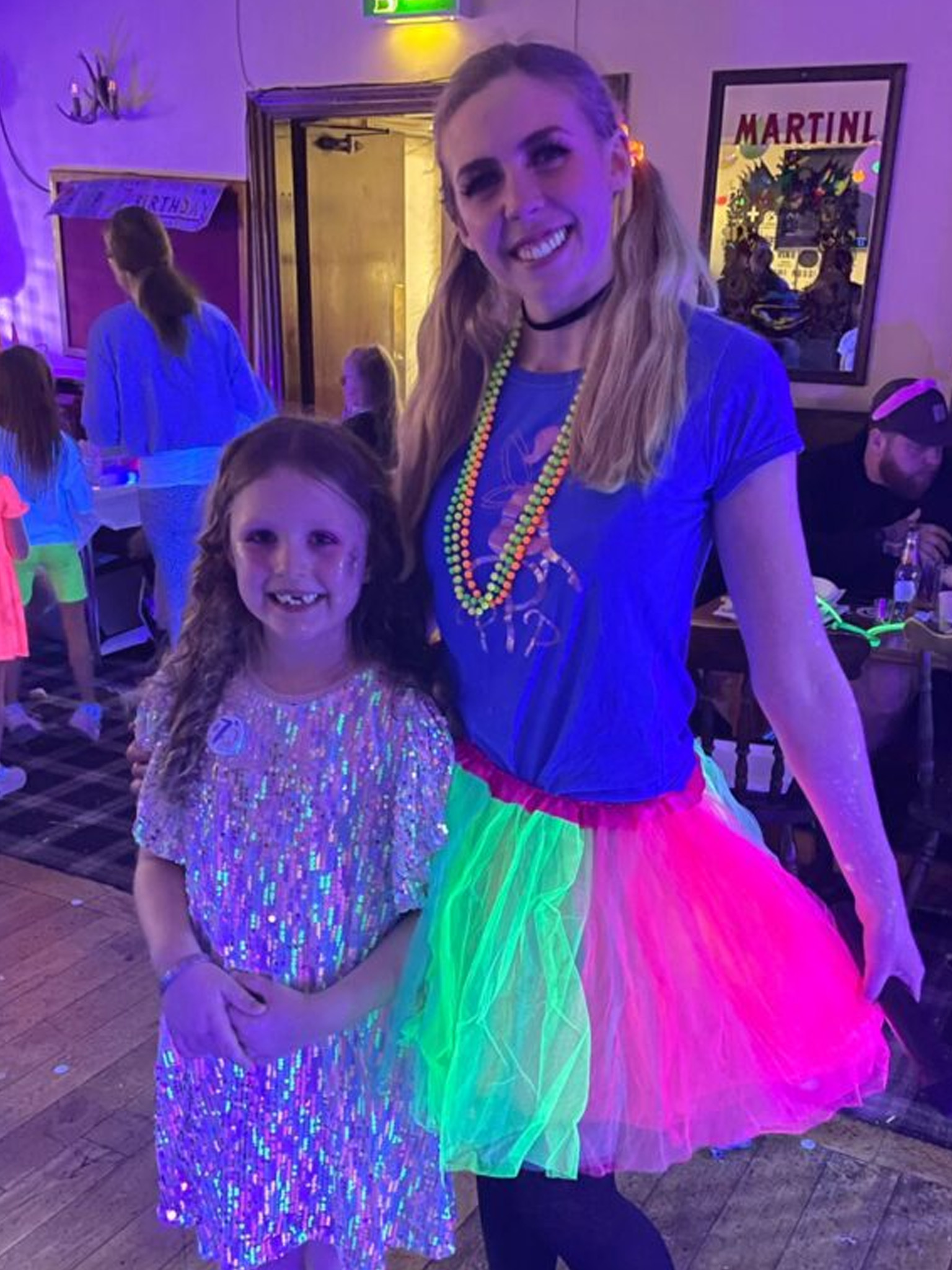UV Glow Parties! - Pink Pixie Parties